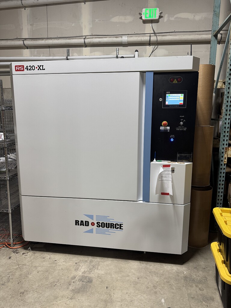 Rad Source 420 XL Decontamination Machine with aircooled G&D Chiller ...