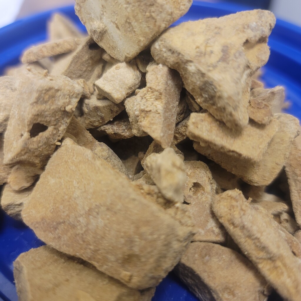 CBGA Crumble THC Non-Detect! 100 kilos available - Hemp Outlet - Future4200