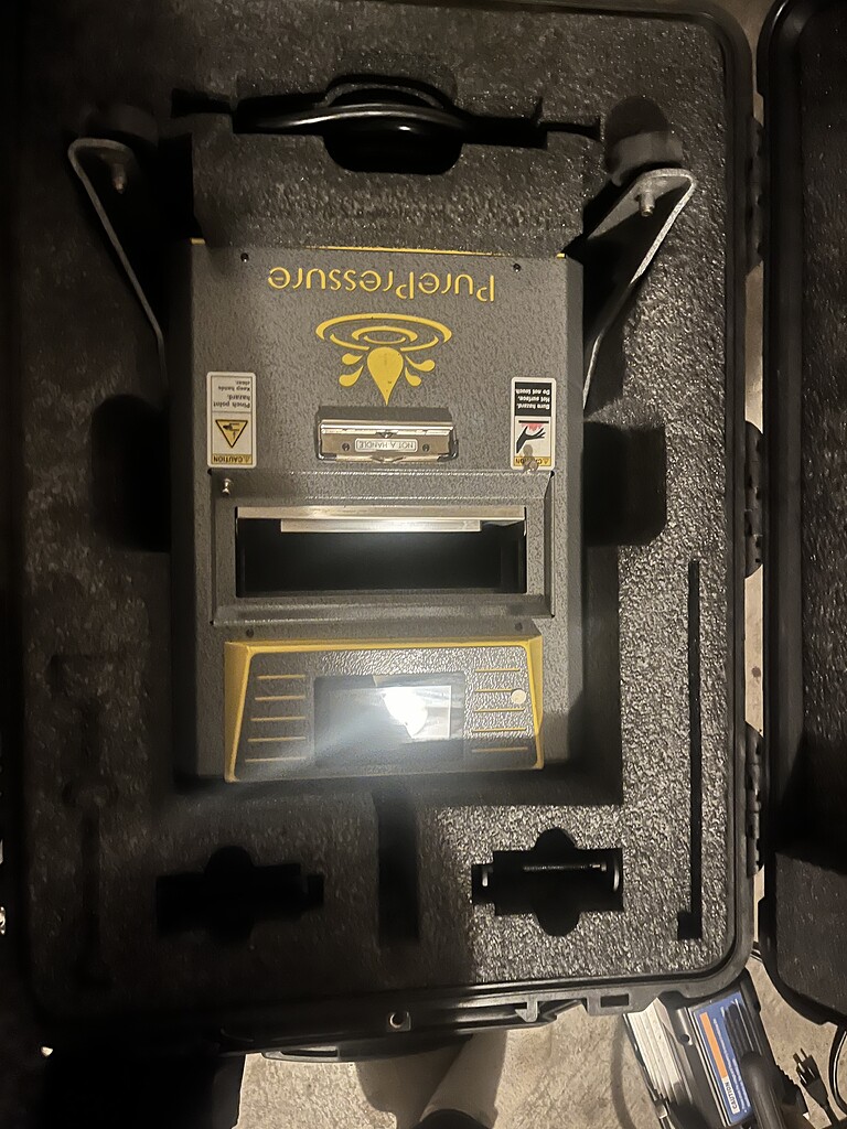 Pure Pressure Helix Pro Rosin Extraction Press with pelican travel case ...
