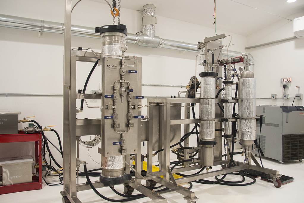 Eden Labs Hi-Flo 20L 2K Supercritical CO2 Extraction System For Sale ...