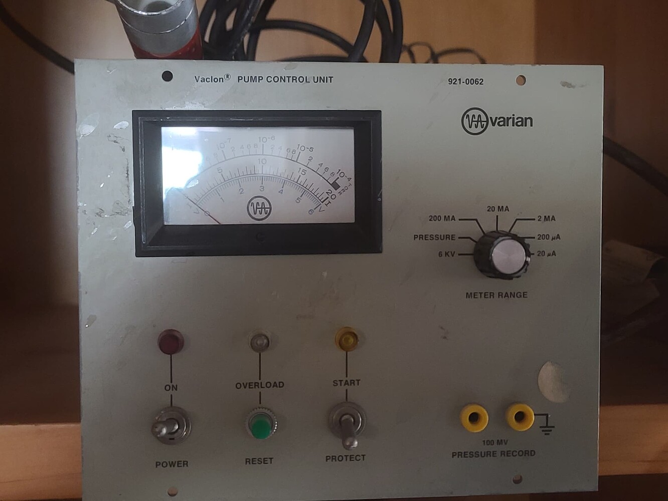 Varian sputter ion/getter pump for sale - For Sale - Future4200